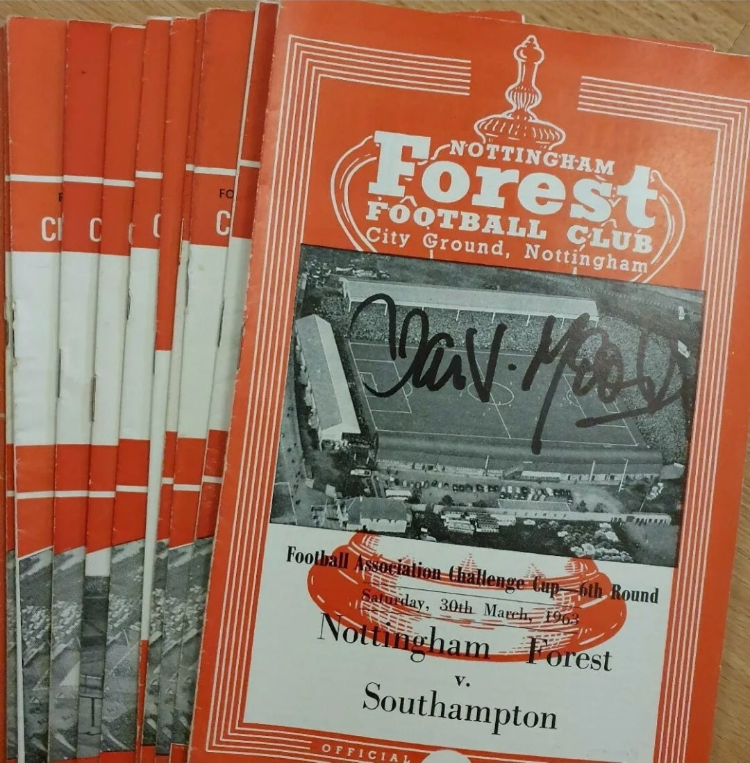 Nottingham Forest 1960s programme.signed by Ian Storey Moore ...